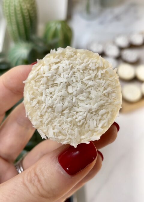 Mini Chocolate coconut bites - Helen Ridgeway Nutrition