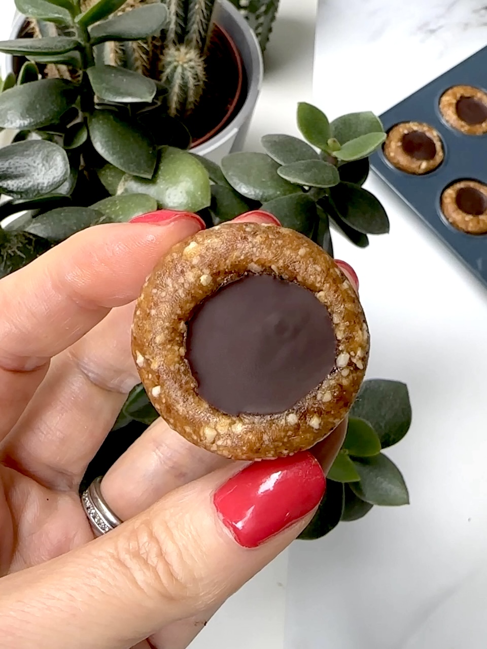 3 Ingredient Cashew Cups - Helen Ridgeway Nutrition